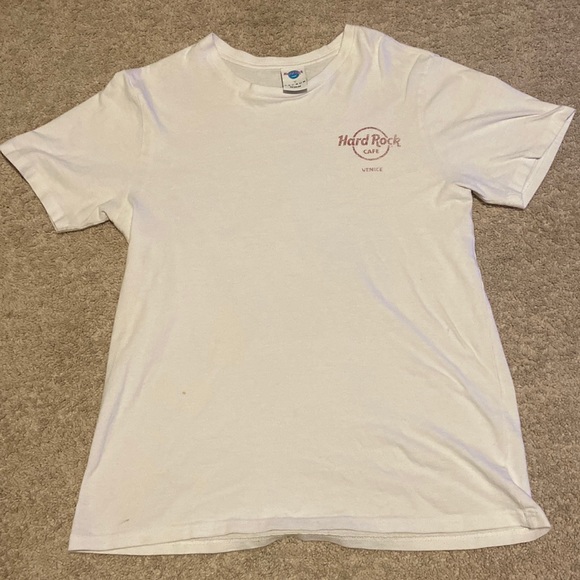Hard Rock Cafe | Shirts | Hard Rock Graphic Tee | Poshmark